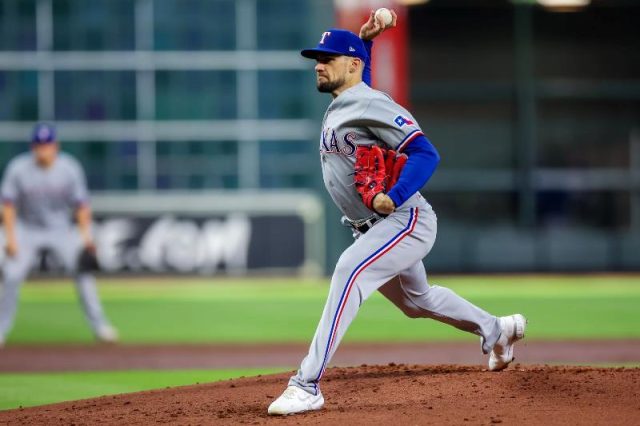 Eovaldi y una ofensiva oportuna le da la segunda victoria a los Rangers ...