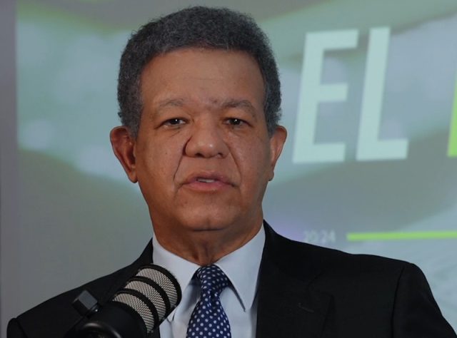 Leonel habla sobre avances de la tecnología en RD - Labazuca.com