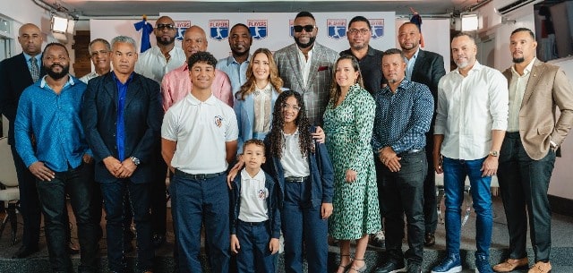 Octavio Dotel: Un Legado en el Deporte - Labazuca.com